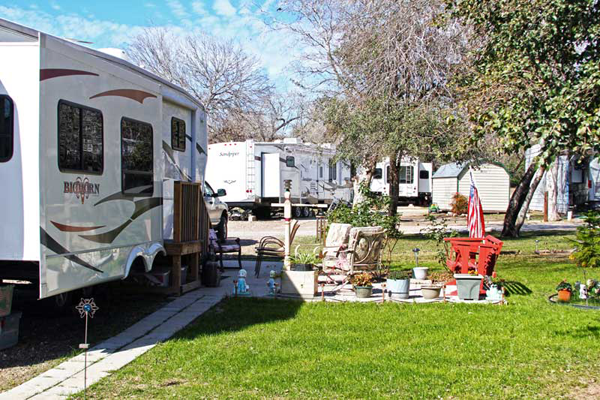 Wilderness Lakes RV Resort - Passport America - The ORIGINAL 50% ...